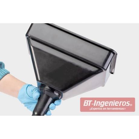Embudo industrial con filtro. 255 x 160 mm.
